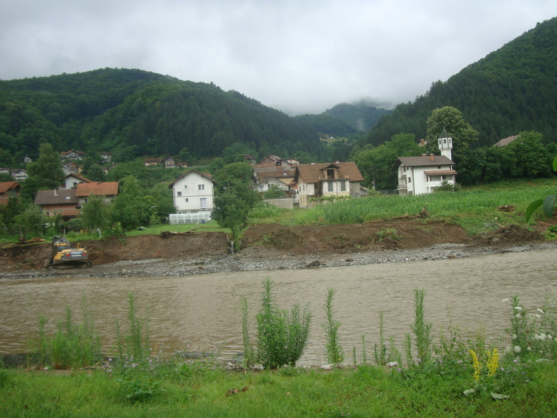 Nastavak uređenja desne obale rijeke Bosne u naselju Preko